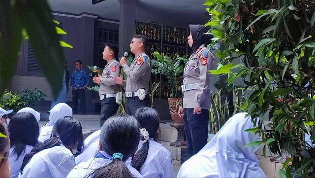 Police Goes to School Sat Lantas Polresta Bogor Kota Kampanyekan ...